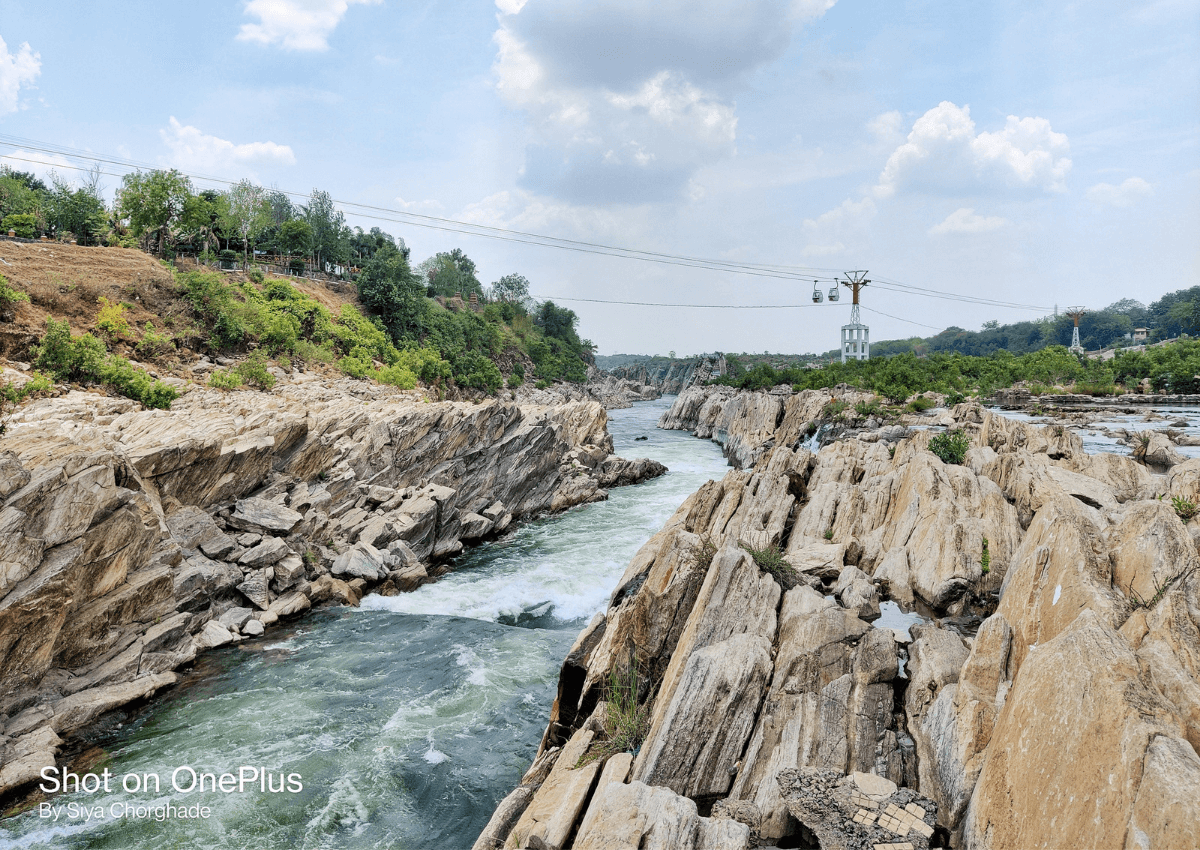 DHUANDHAR FALLS TRAVEL GUIDE - HINDFIRI