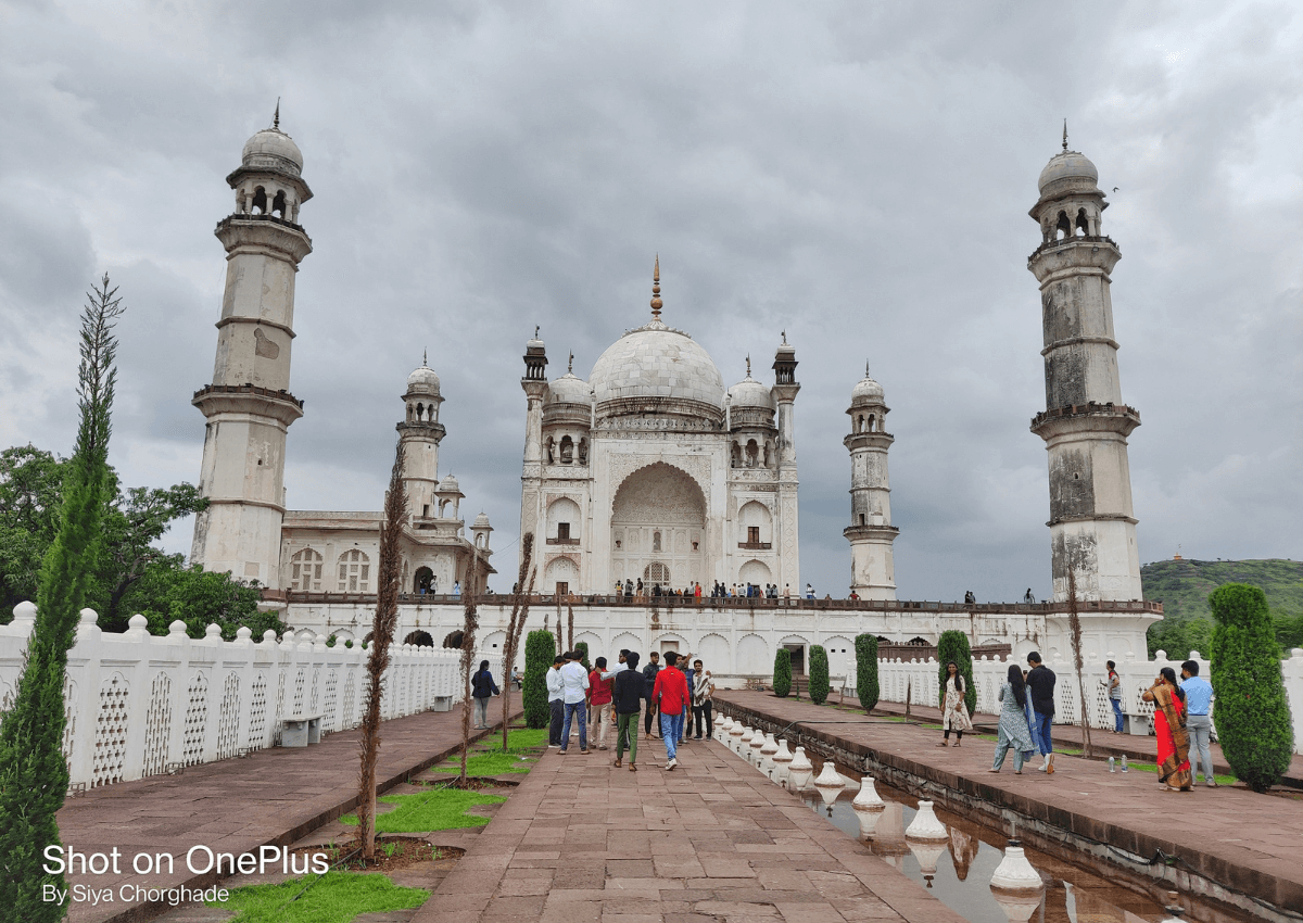 BIBI KA MAQBARA GUIDE - HINDFIRI