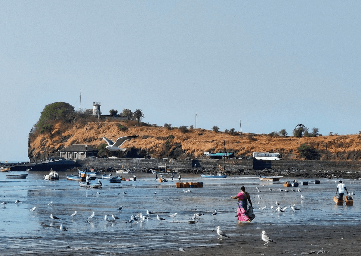 KARDE BEACH TRAVEL GUIDE - HINDFIRI