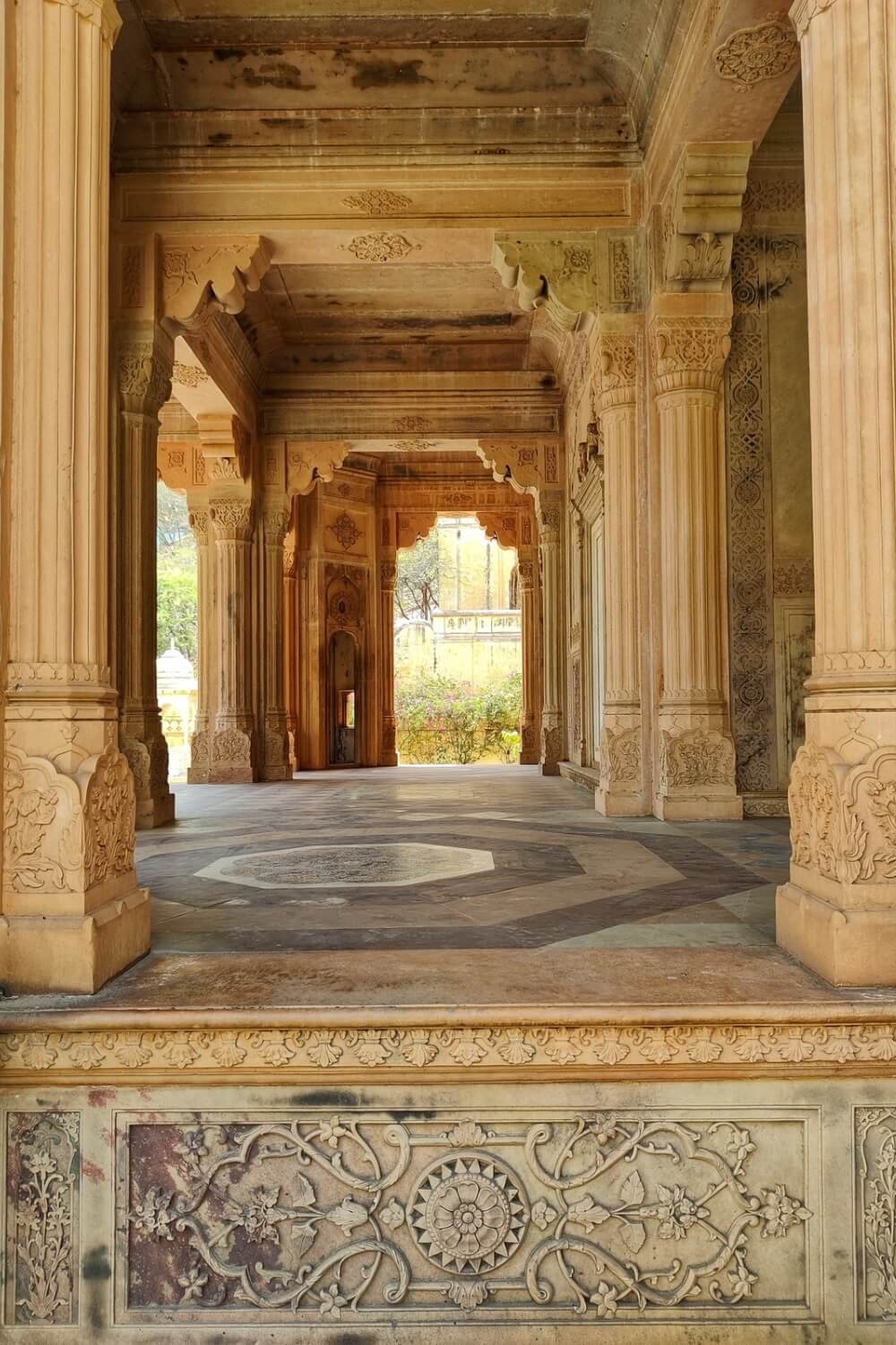 13 MUST-VISIT PLACES IN JAIPUR - HINDFIRI