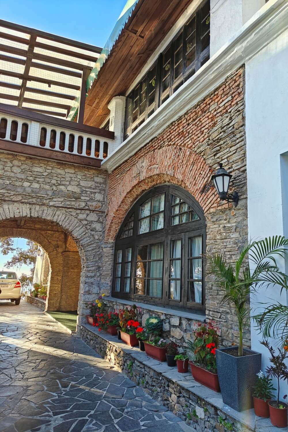 LANDOUR: THE COMPLETE TRAVEL GUIDE - HINDFIRI